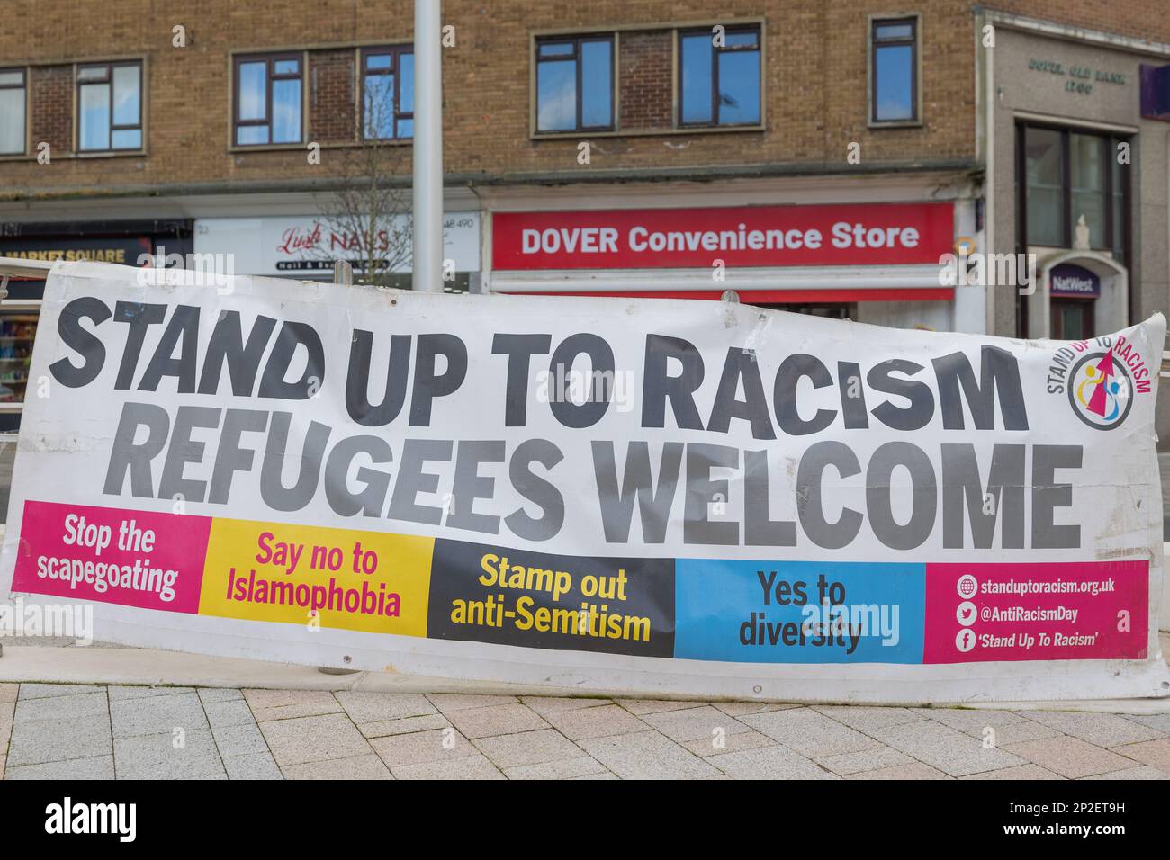 Dover, UK. 4th Mar, 2023. Far right groups protest at Dover against the ...