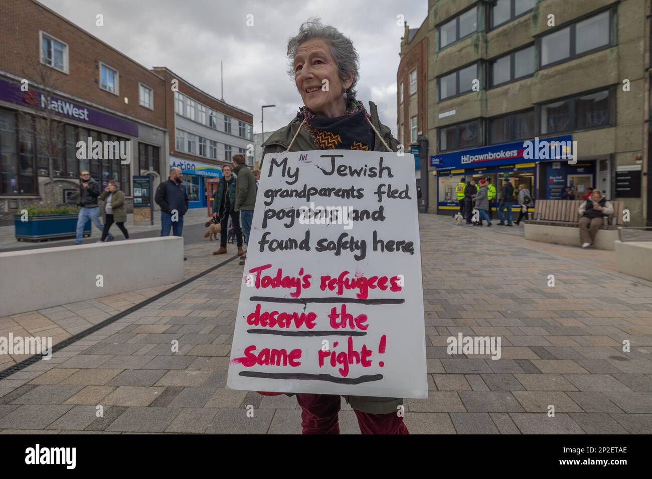 Dover, UK. 4th Mar, 2023. Far right groups protest at Dover against the ...