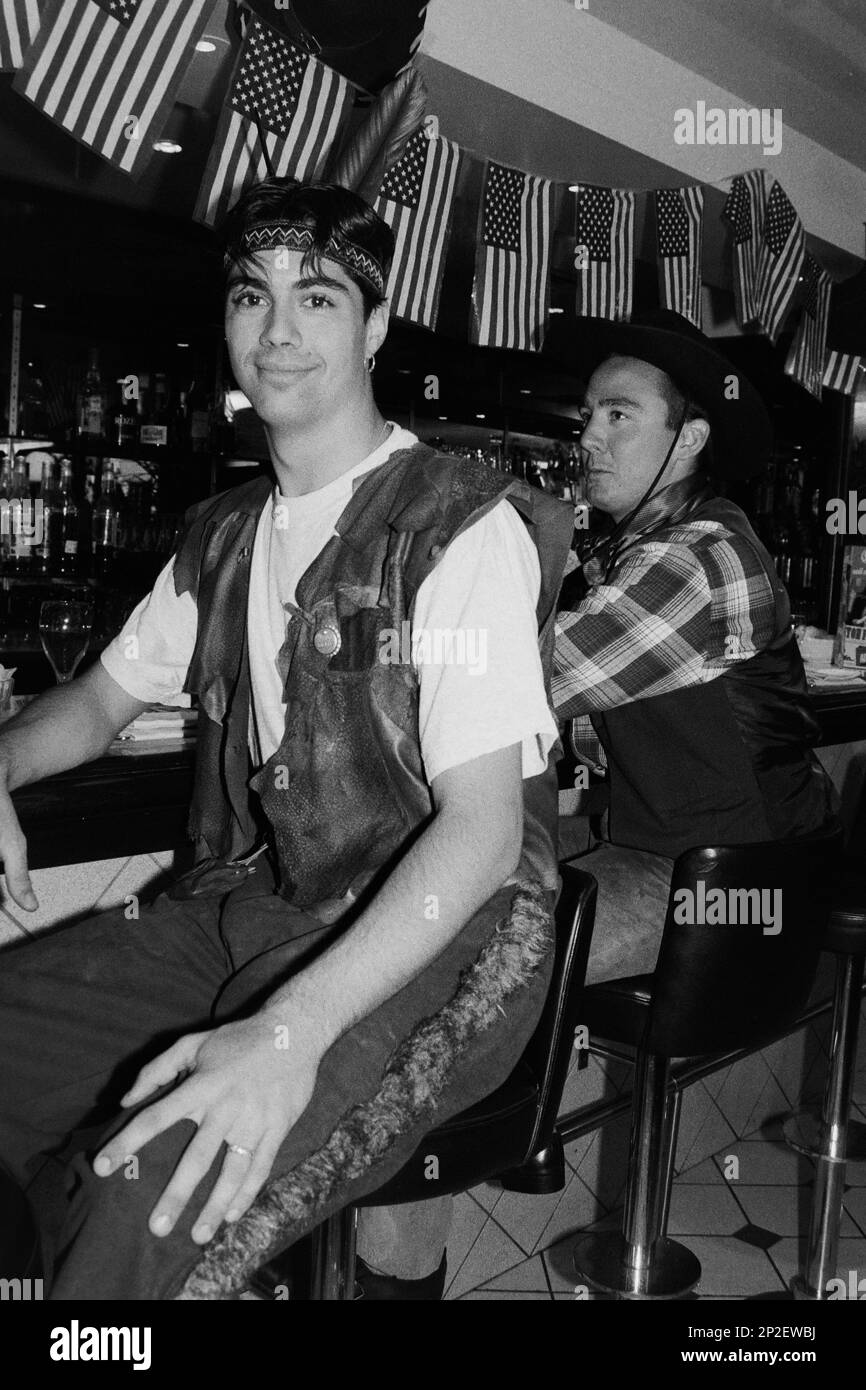 Archives 90ies: Waiters of Sofitel bar wears traditional marican ...