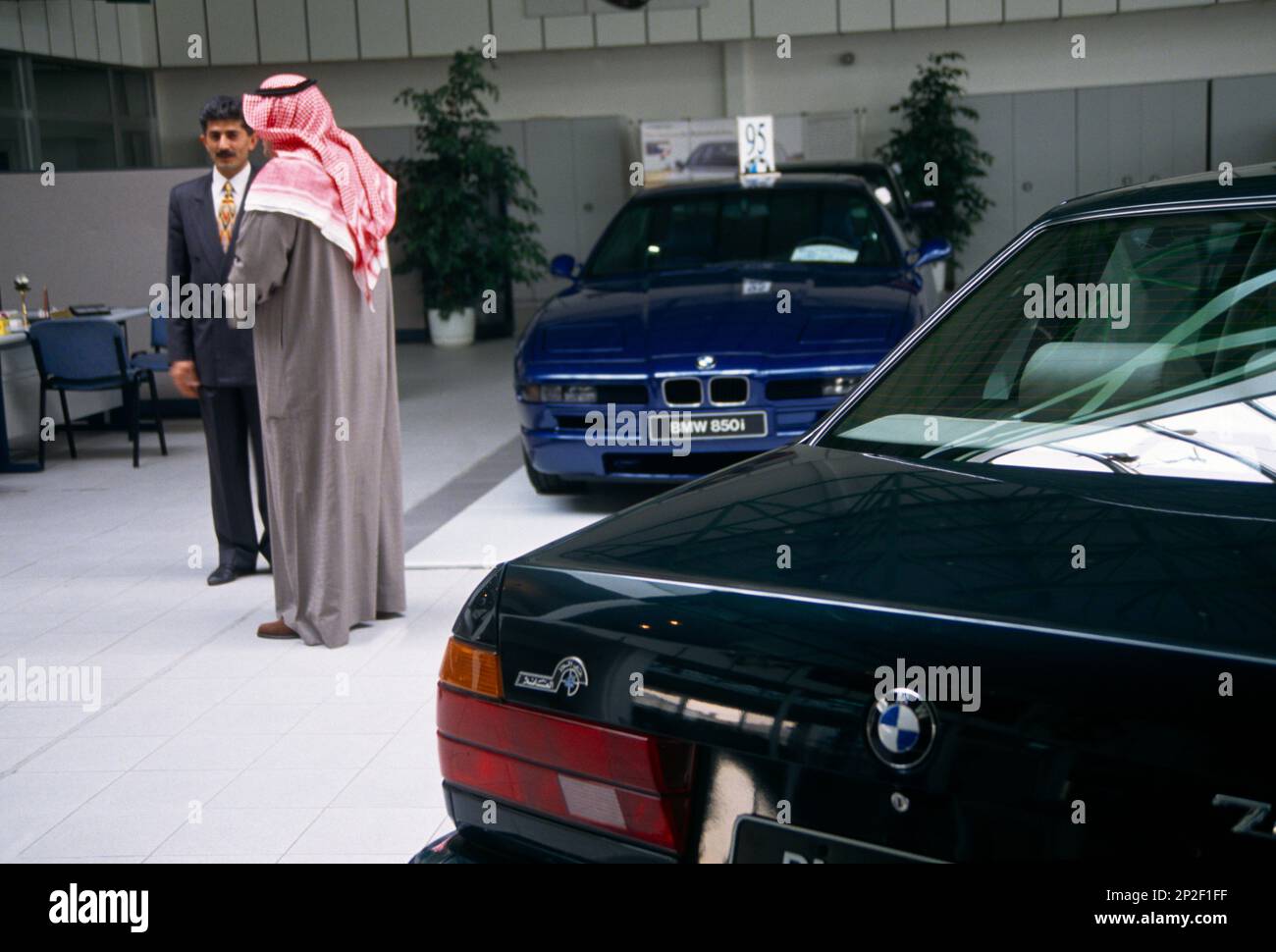 Kuwait city bmw showroom hi-res stock photography and images - Alamy
