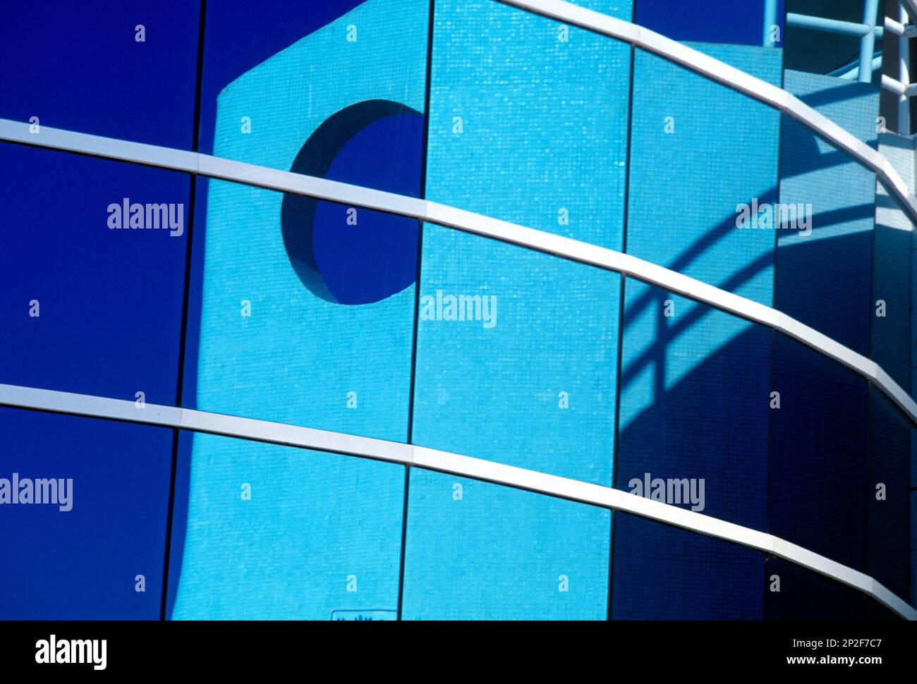 Blue circle building hi-res stock photography and images - Alamy