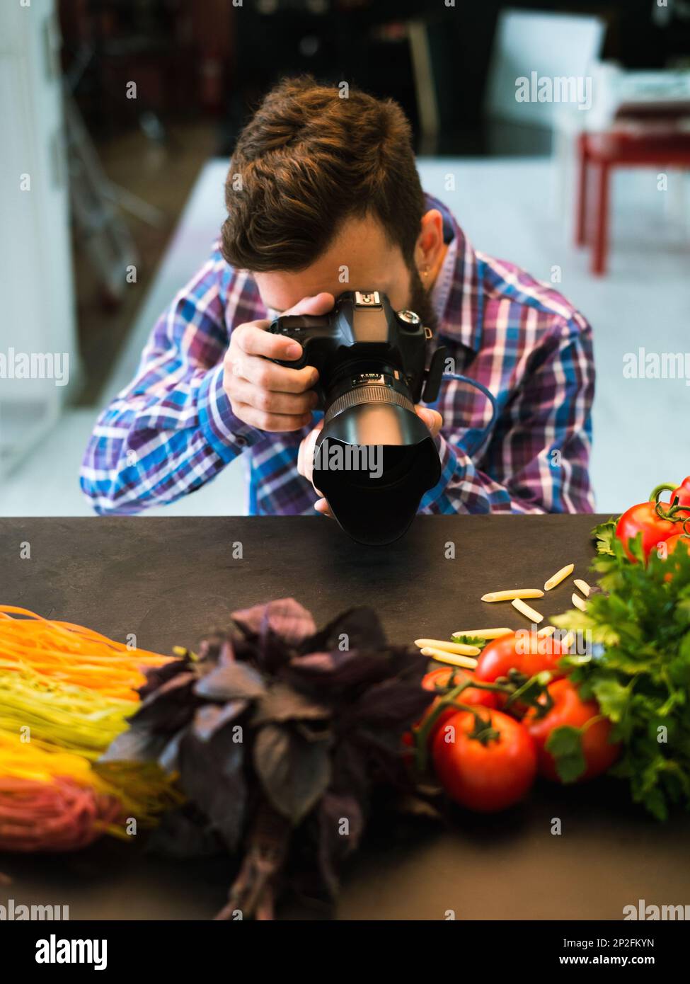 food photography blog stylist photographer Stock Photo - Alamy