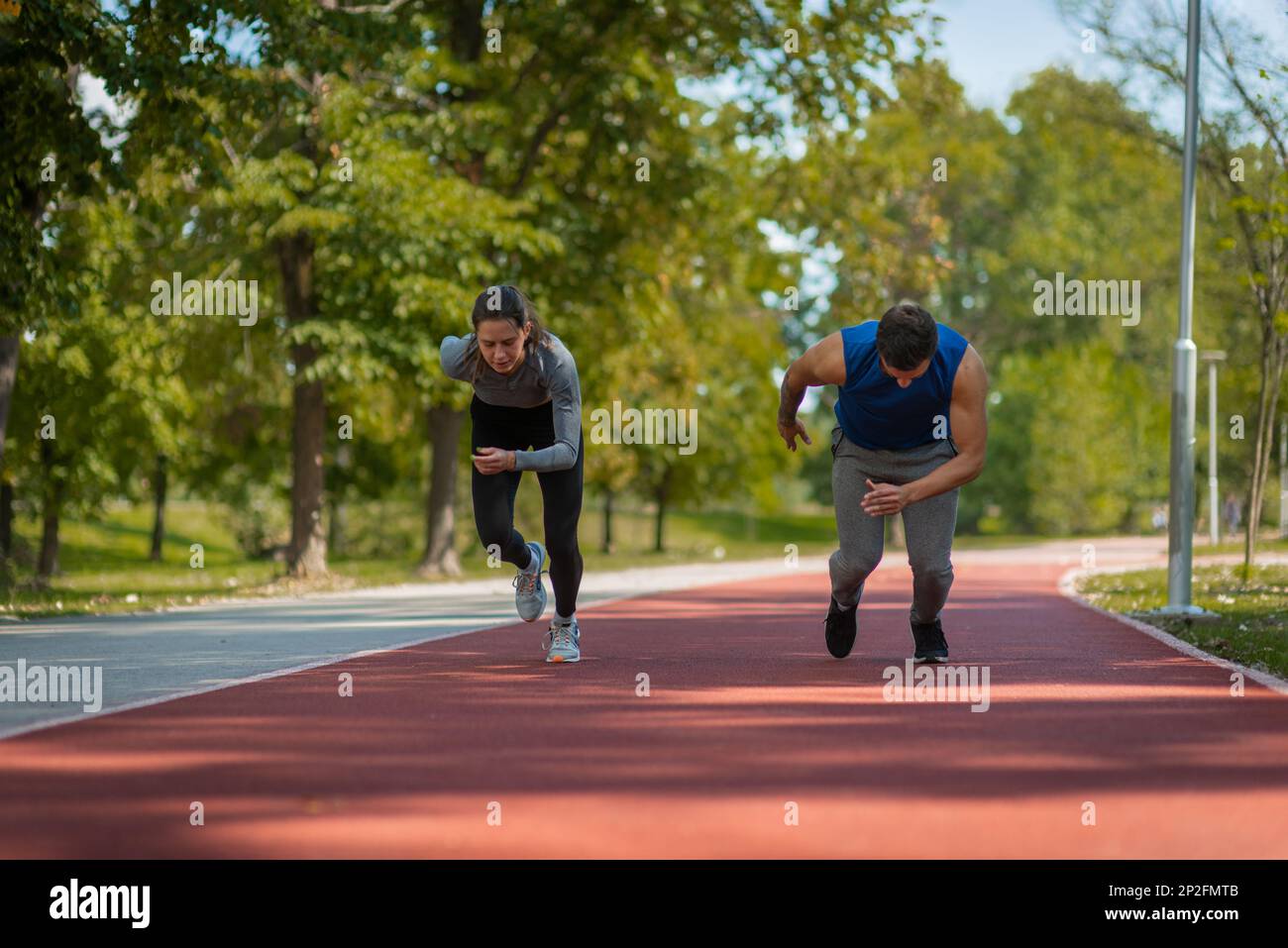 Short track runners hi-res stock photography and images - Alamy