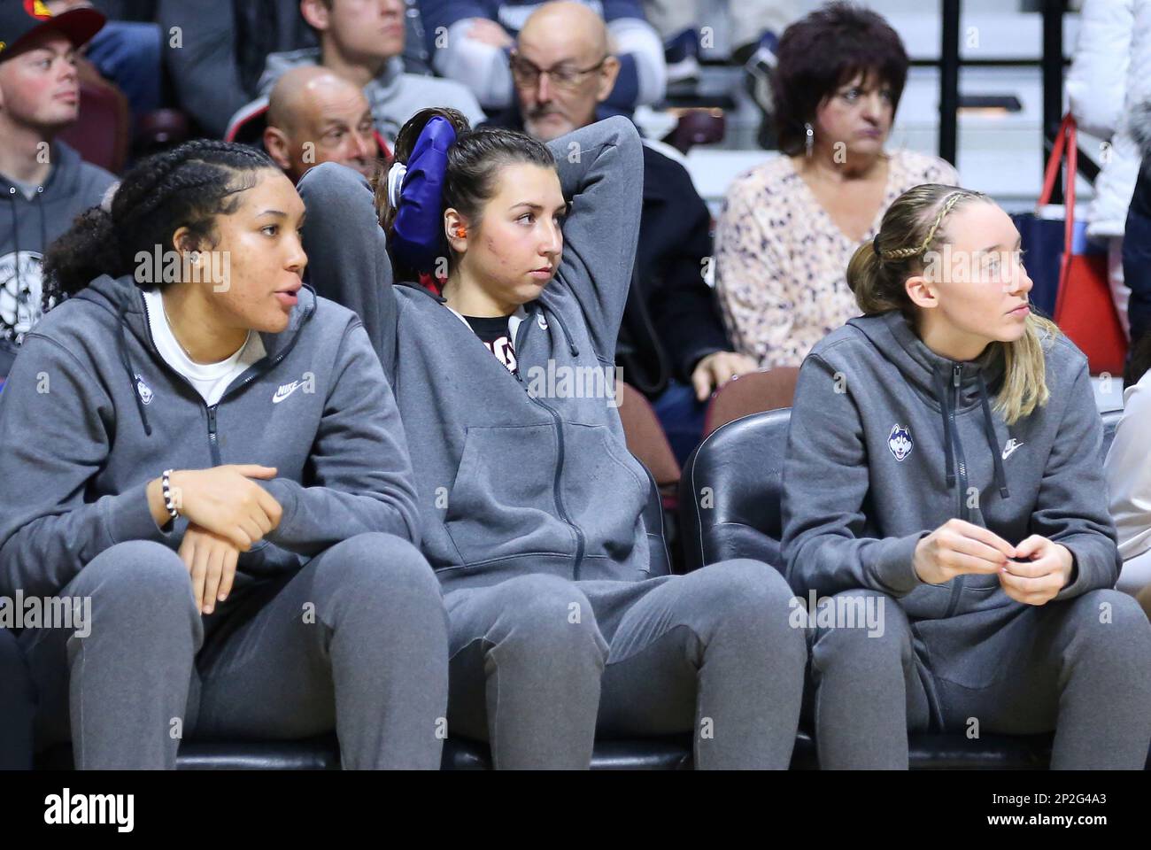 UNCASVILLE, CT - MARCH 04: UConn Huskies guard Caroline Ducharme ...