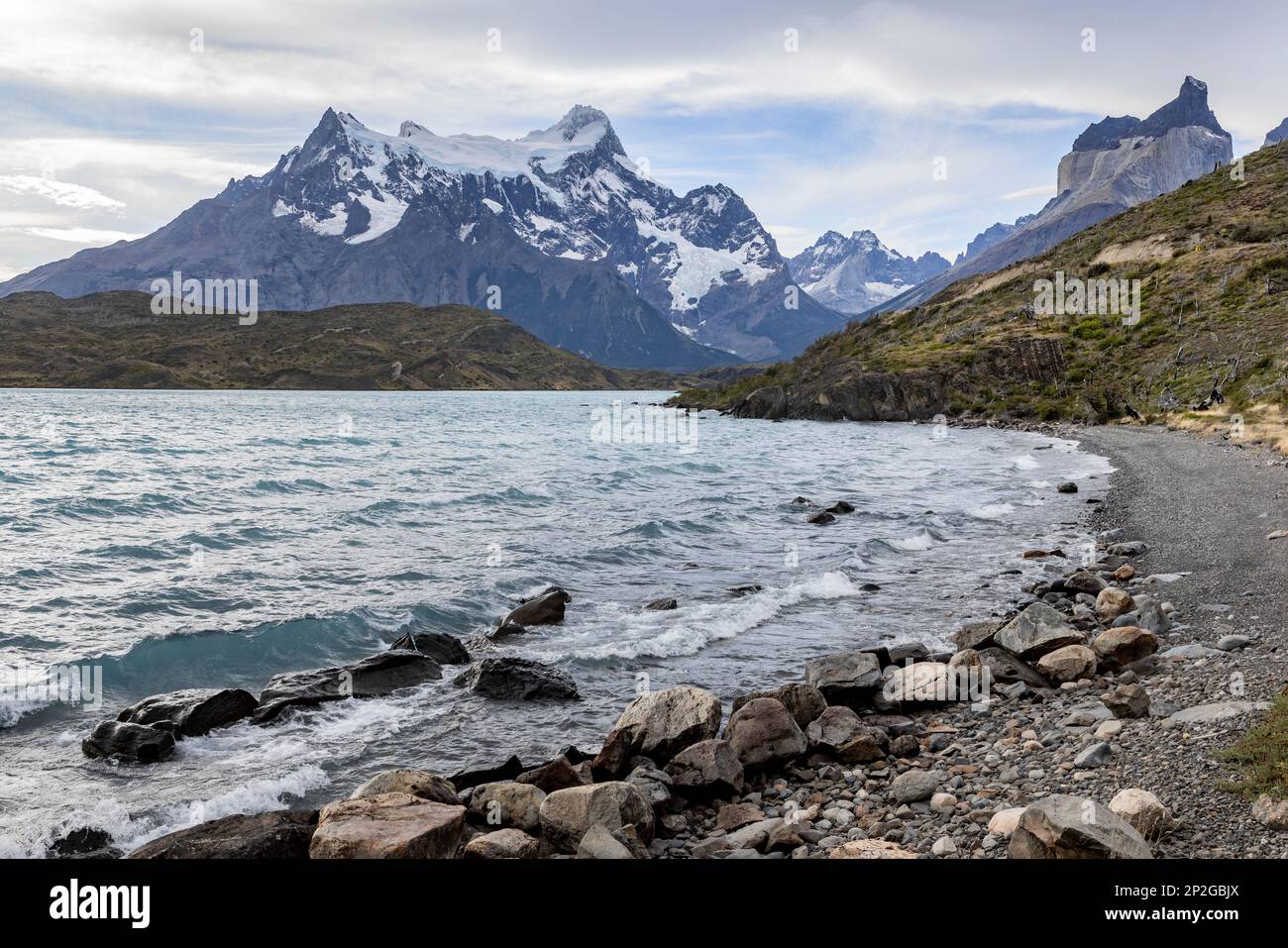 Impressive mountains and a lake with turquoise water at Torres del ...