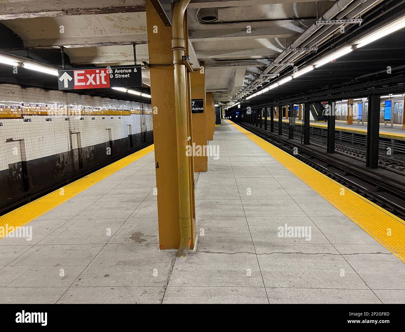 Empty subway train underground platform at 7th Avenue in Park SLope ...