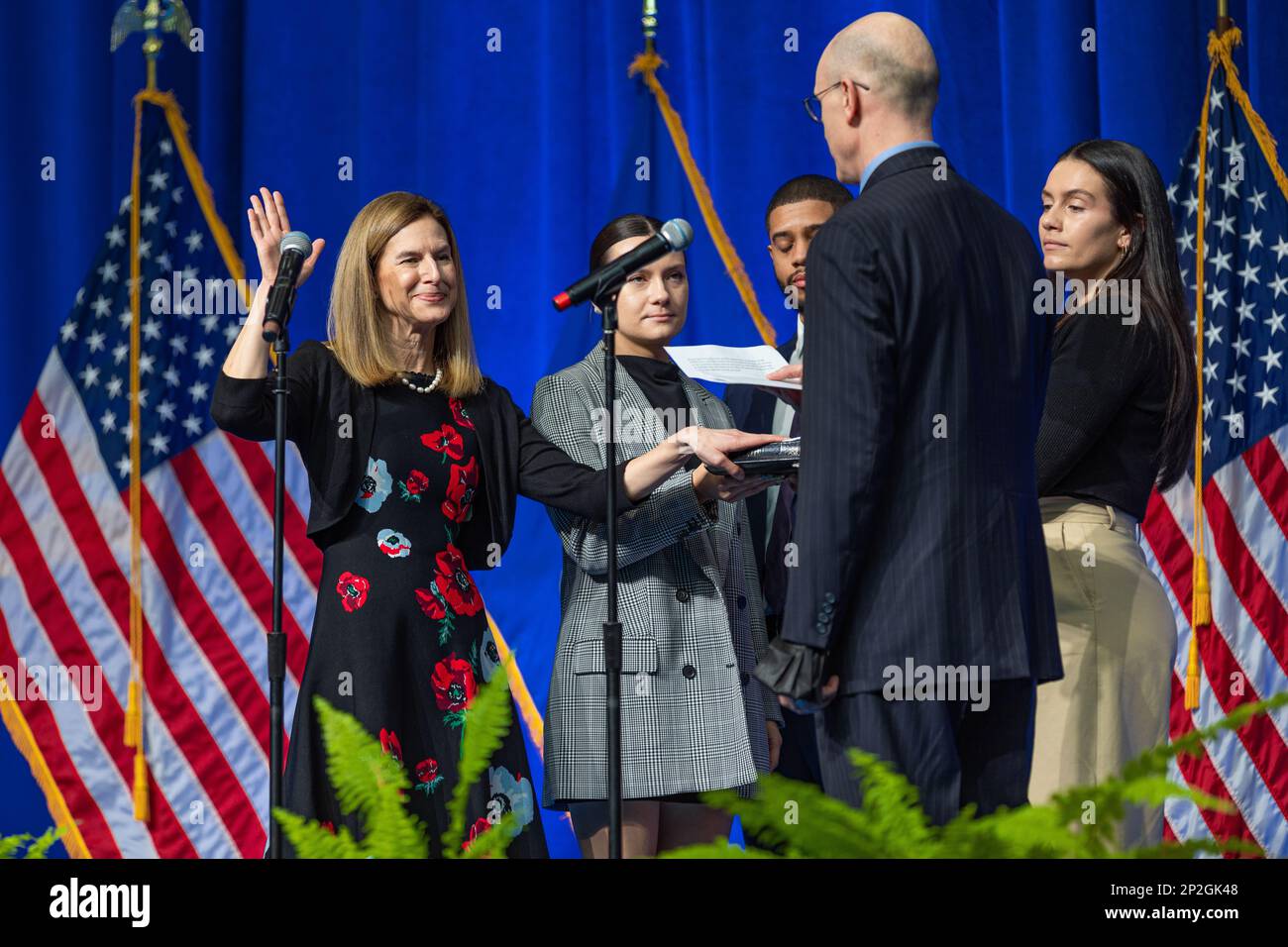 Lt. Governor Susan Bysiewicz, left, stands alongside her family as she ...