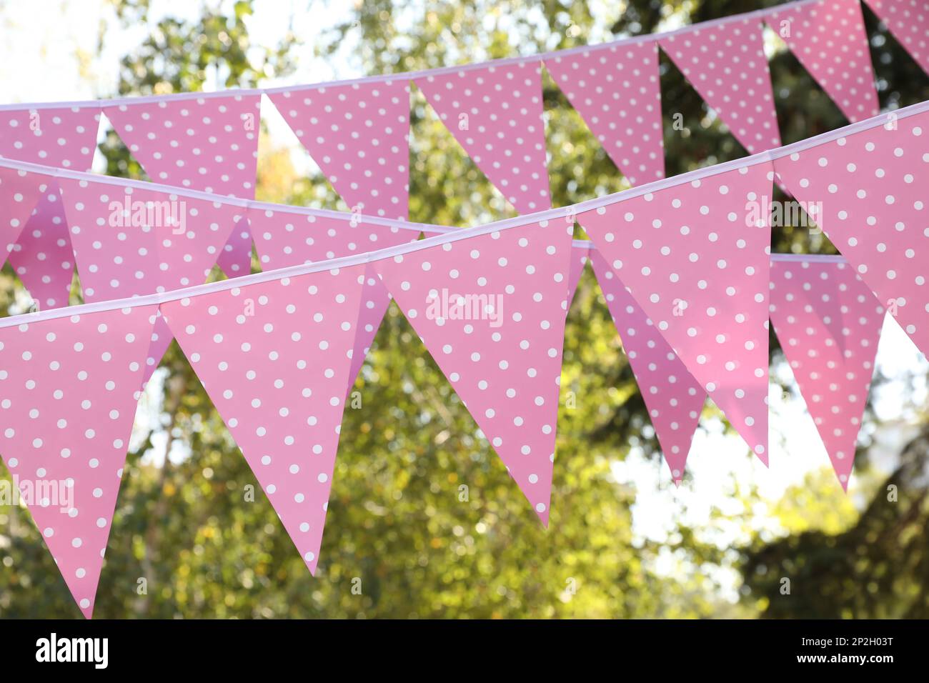 Pink bunting flags hi-res stock photography and images - Alamy