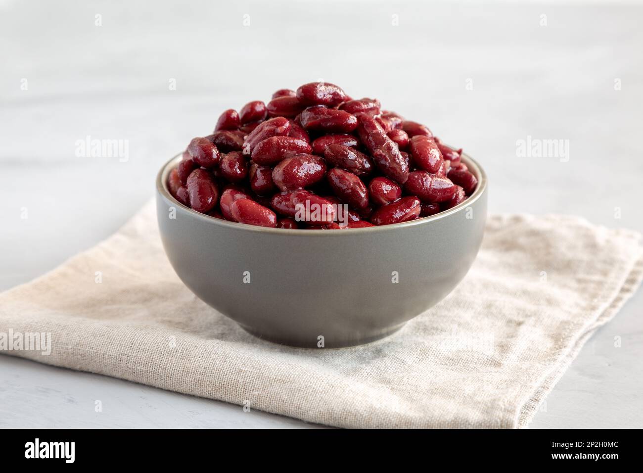 Red Organic Kidney Beans in brine Stock Photo - Alamy