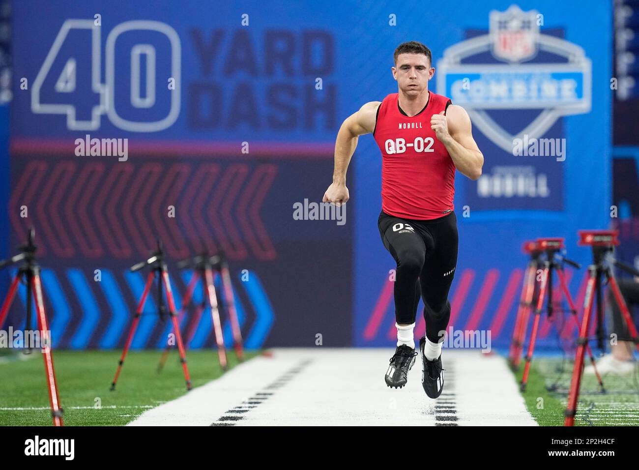 Georgia quarterback Stetson Bennett runs the 40-yard dash at the NFL ...