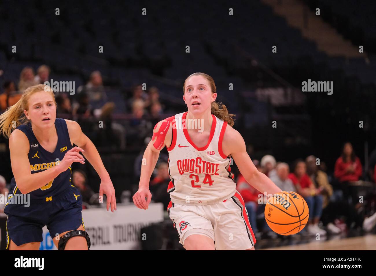 Taylor mikesell hi-res stock photography and images - Alamy