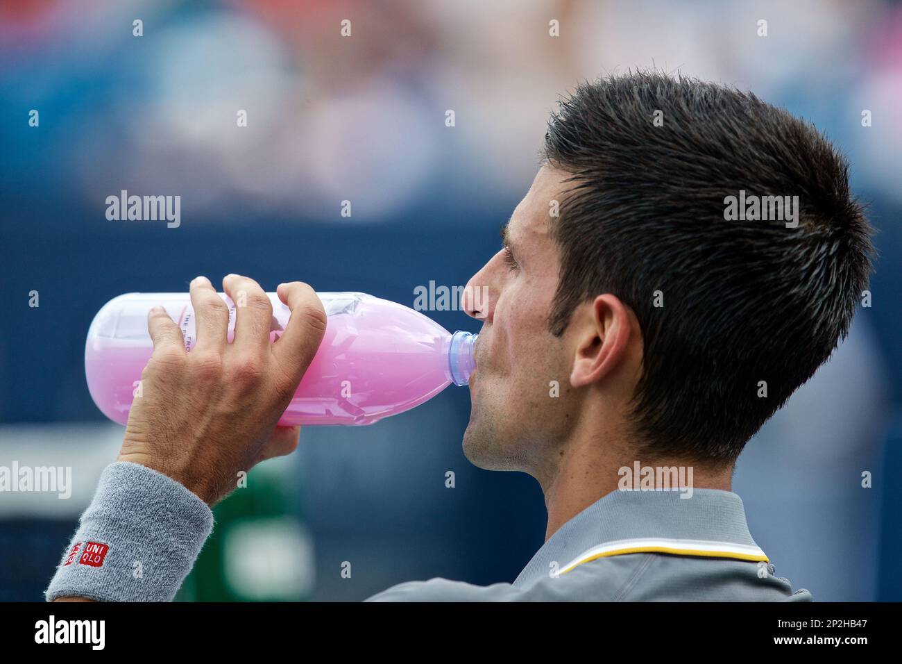 Aug. 19, 2015 - Mason, Ohio, USA - Novak Djokovic (SRB) gets a drink ...