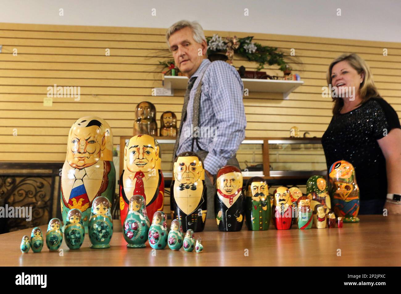 Dr. Jim Gibney, left, and his wife Rhonda Gibney, of Spring Hill, tour ...