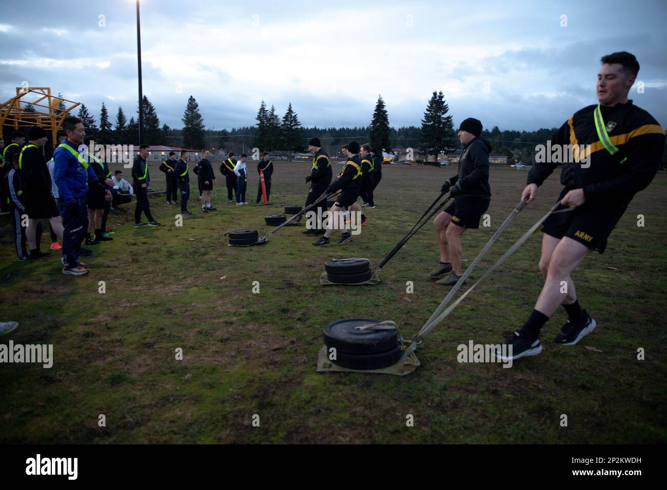 U.S. Soldiers assigned to the 5th Battalion, 20th Infantry Regiment ...