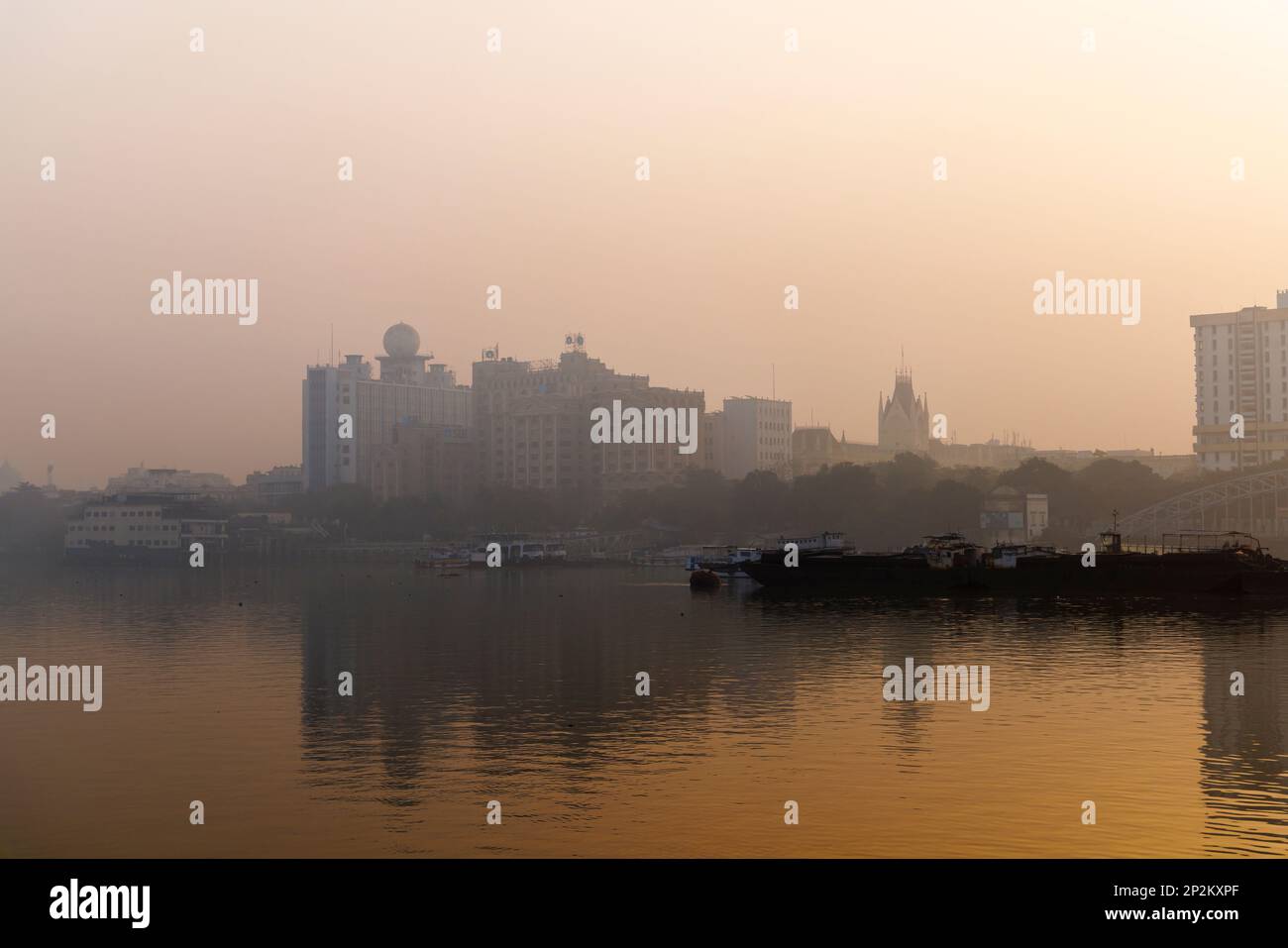 View towards New Secretariat Building and Calcutta High Court in smoggy ...