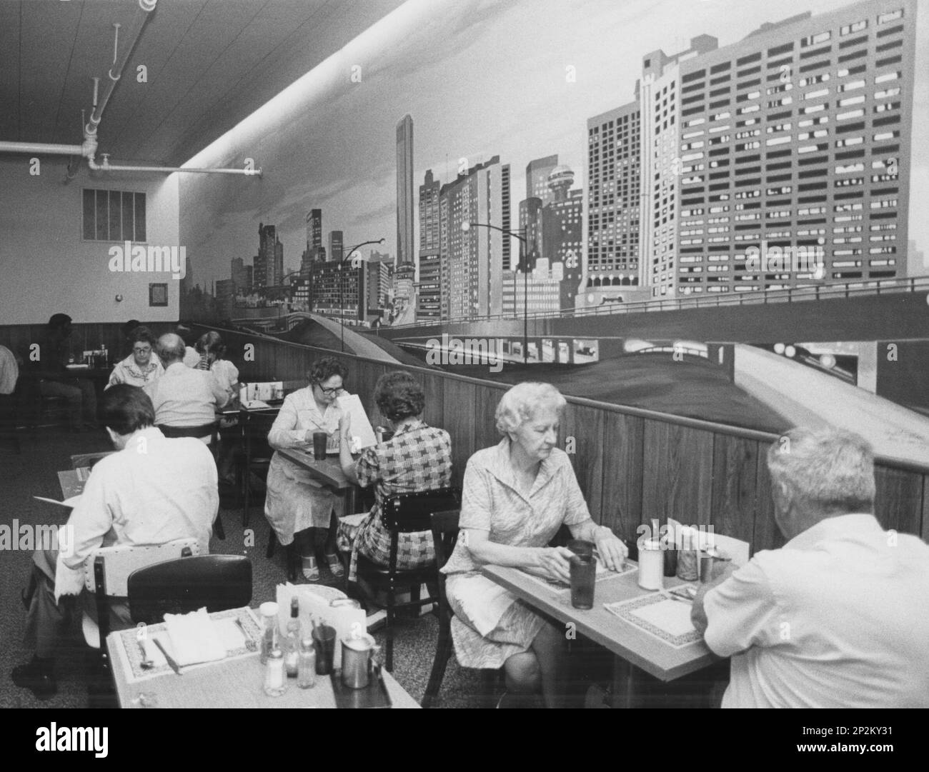 Non-smoking section of Mary-Mac's with a mural of the Atlanta skyline ...