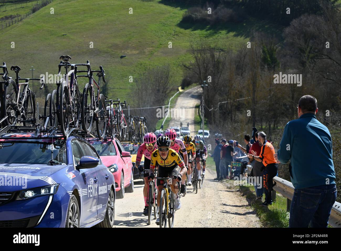 Le Tolfe Siena Italy 4th March 2023 female white roads Stock Photo - Alamy