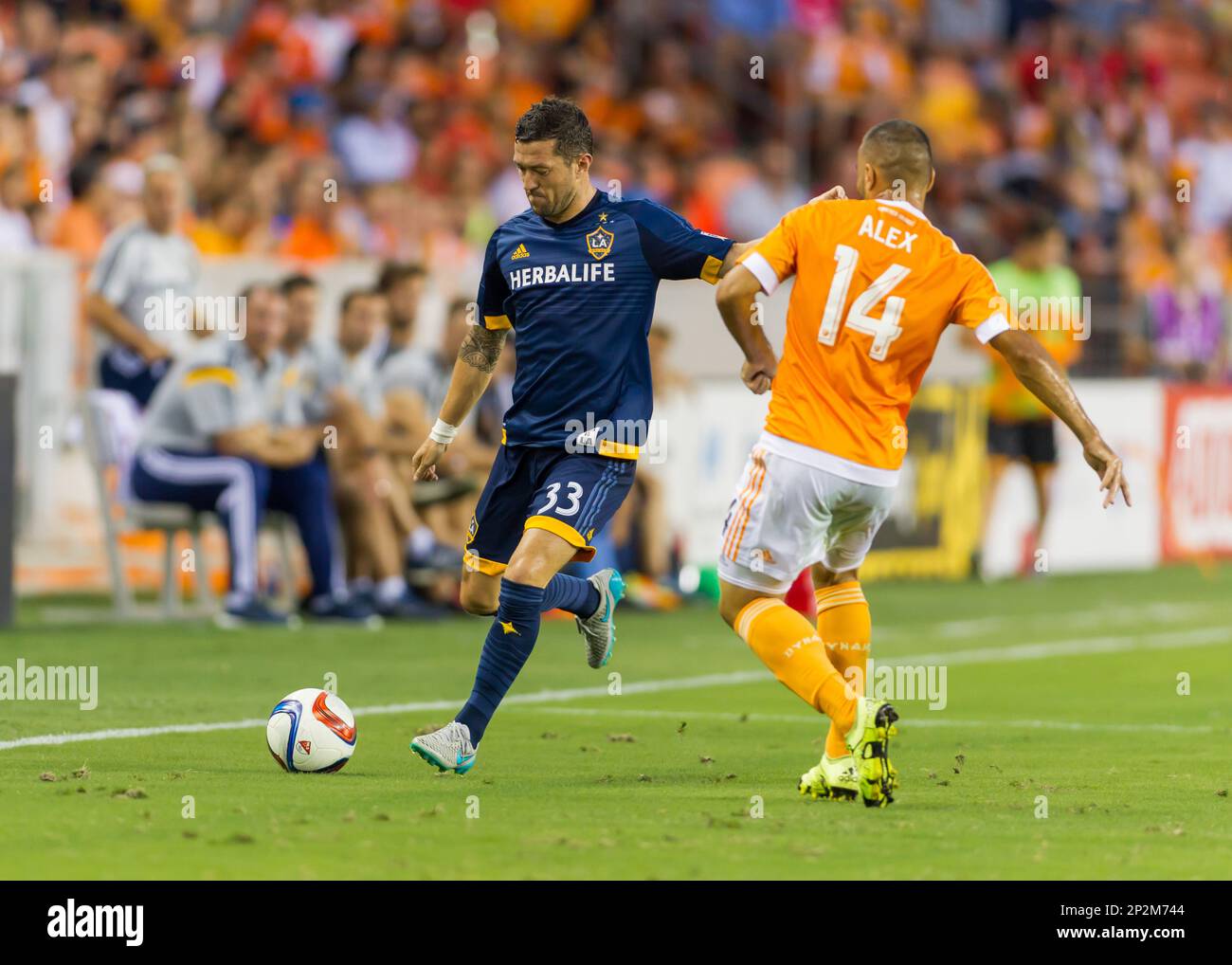 July 25, 2015: Los Angeles Galaxy defender Dan Gargan (33) and Houston ...
