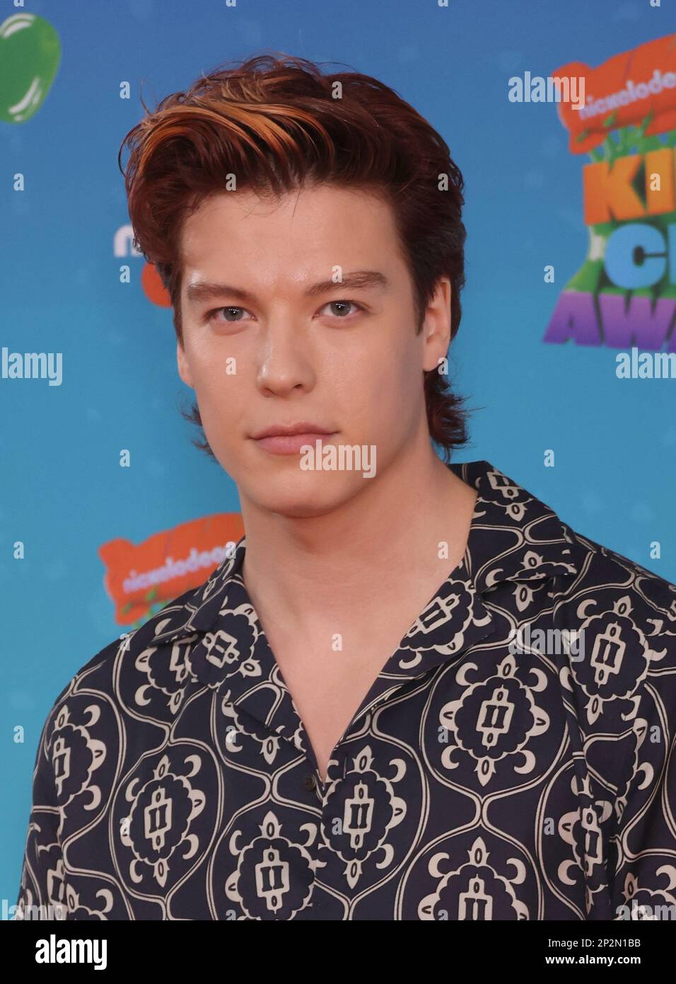 Justin Derickson arrives at the Nickelodeon Kids' Choice Awards on ...