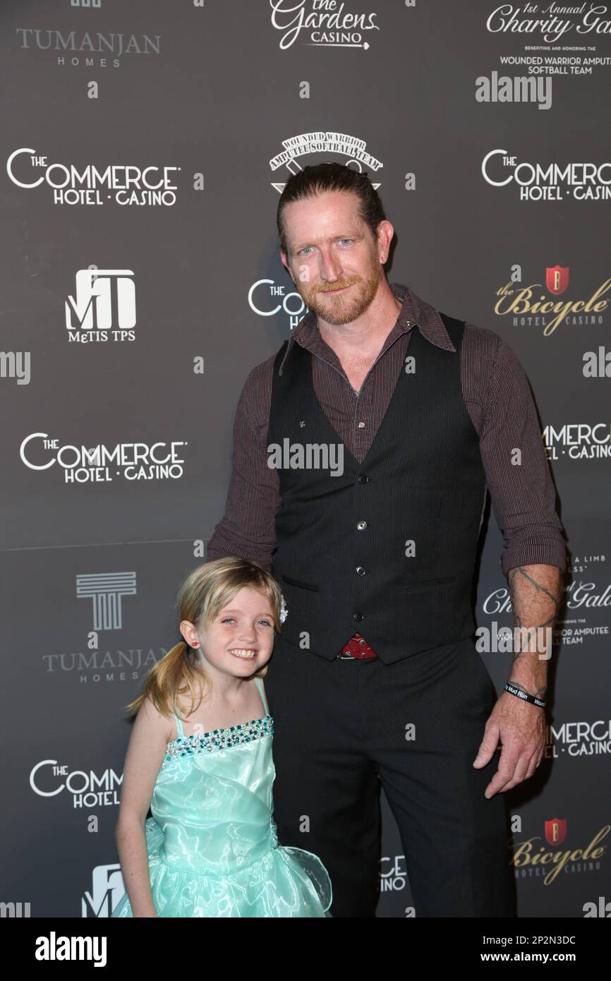 Photo by: JMA/STAR MAX/IPx7/17/15Farrah Mackenzie and Andy Mackenszie ...