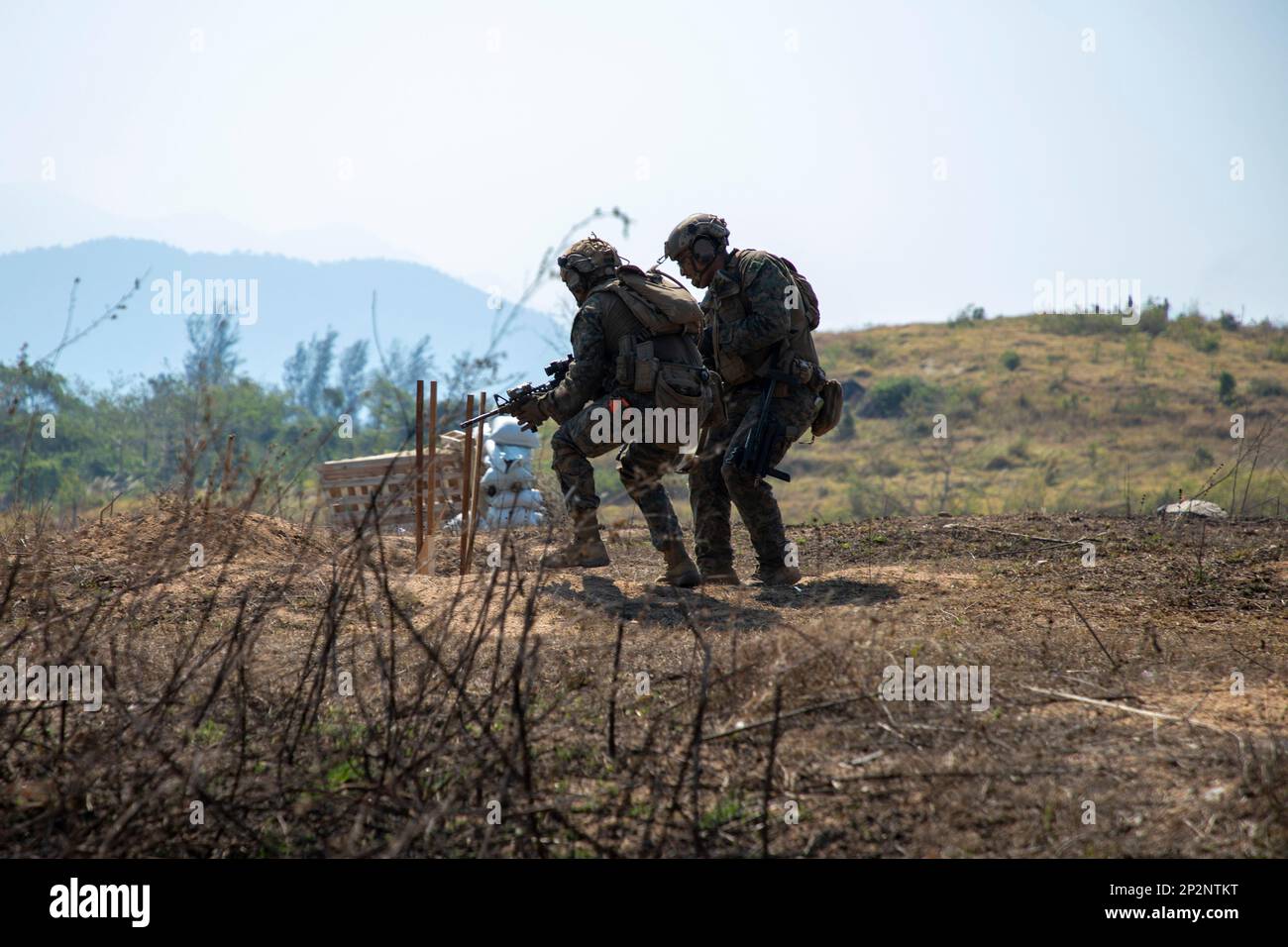 Fighting hole hi-res stock photography and images - Alamy