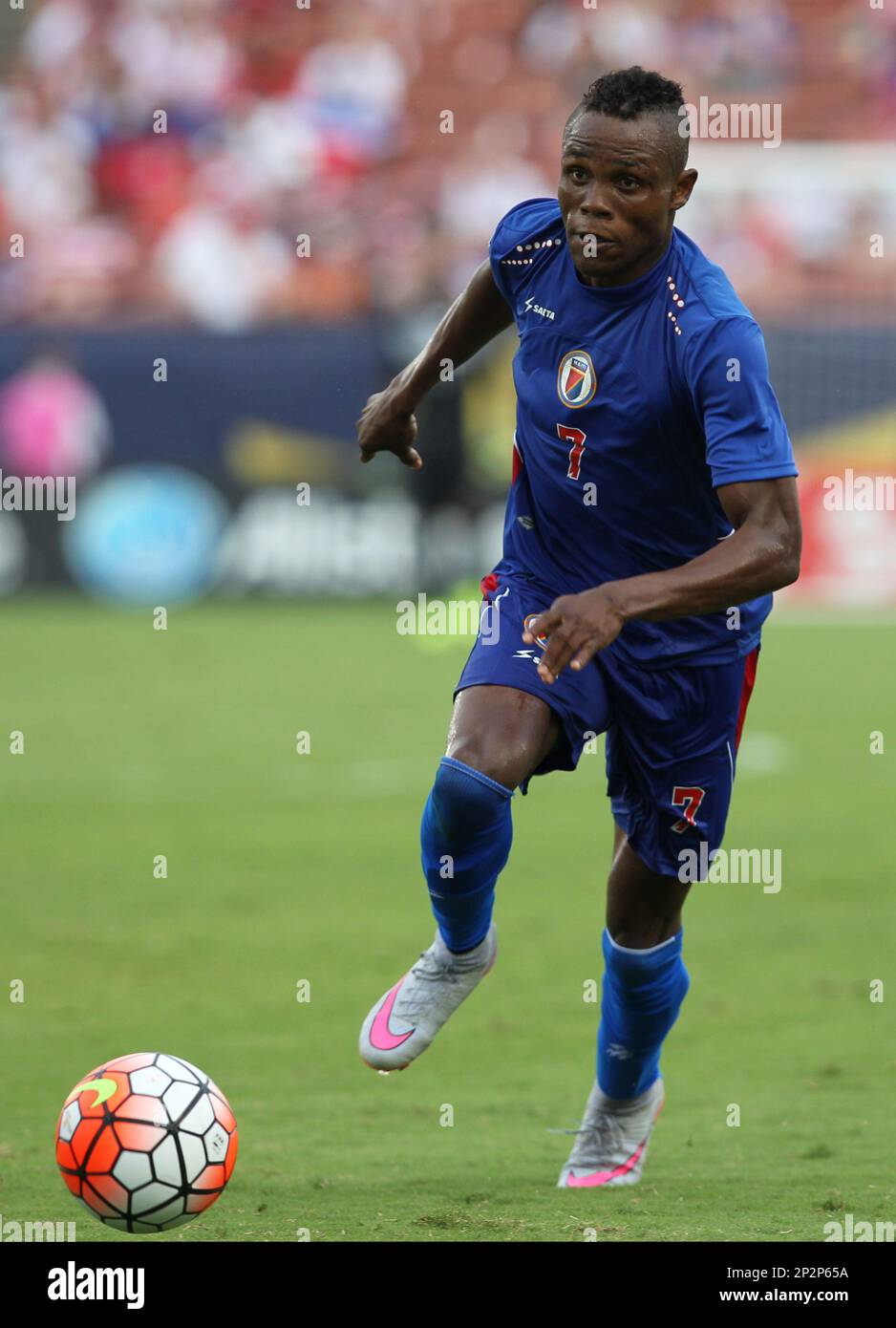 7 July 2015: Haiti midfielder Wilde-Donald Guerrier (#7) during the ...