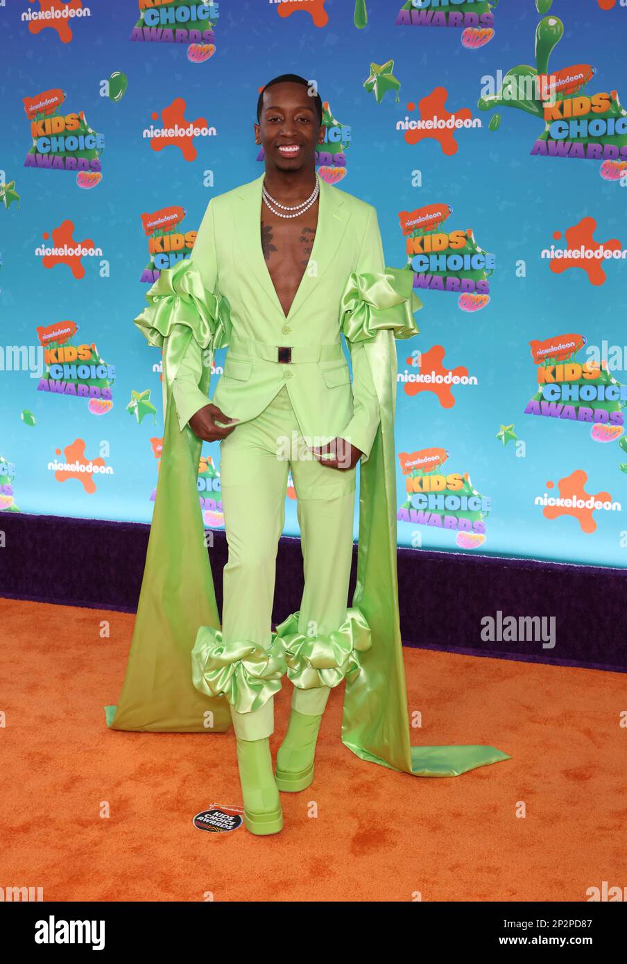 Markell Washington arrives at the Nickelodeon Kids' Choice Awards on ...