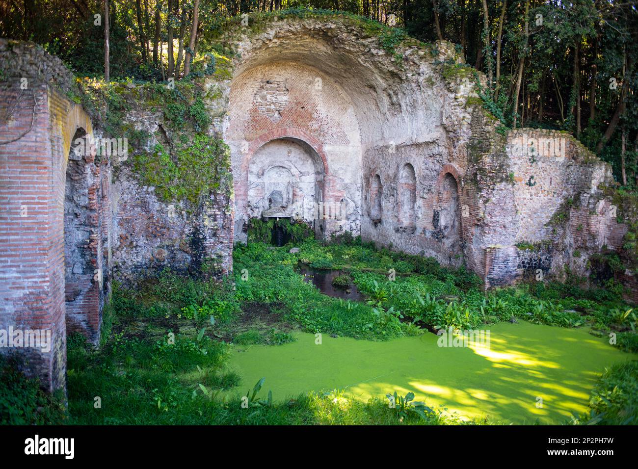 Trekking in the appia antica park hi-res stock photography and images ...