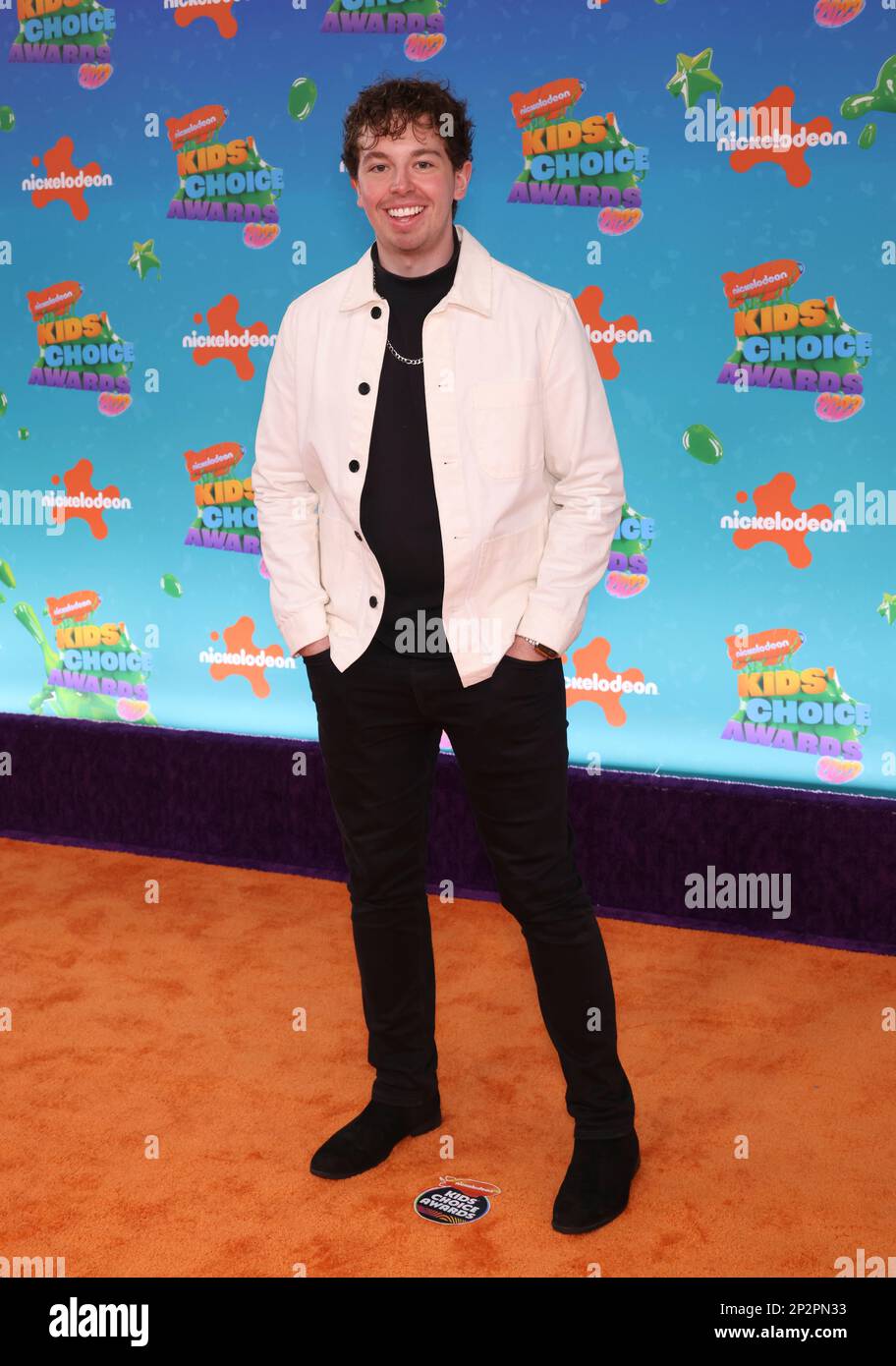Jared Bailey arrives at the Nickelodeon Kids' Choice Awards on Saturday ...
