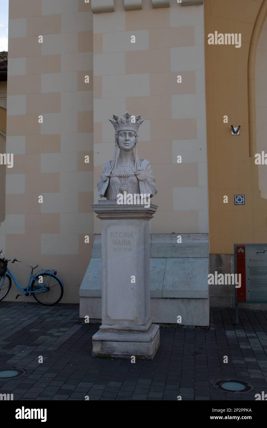 Bust of Queen Maria of Romania Stock Photo - Alamy