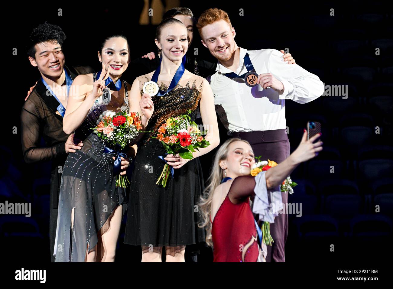 Ice Dance Medal Ceremony, L-R Hannah LIM & Ye QUAN (KOR) second place ...