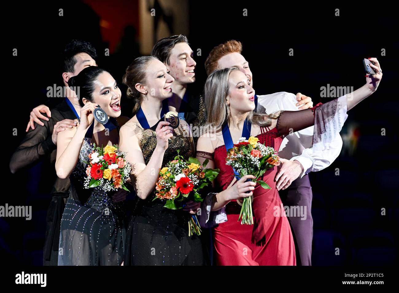 Ice Dance Medal Ceremony, L-R Hannah LIM & Ye QUAN (KOR) second place ...