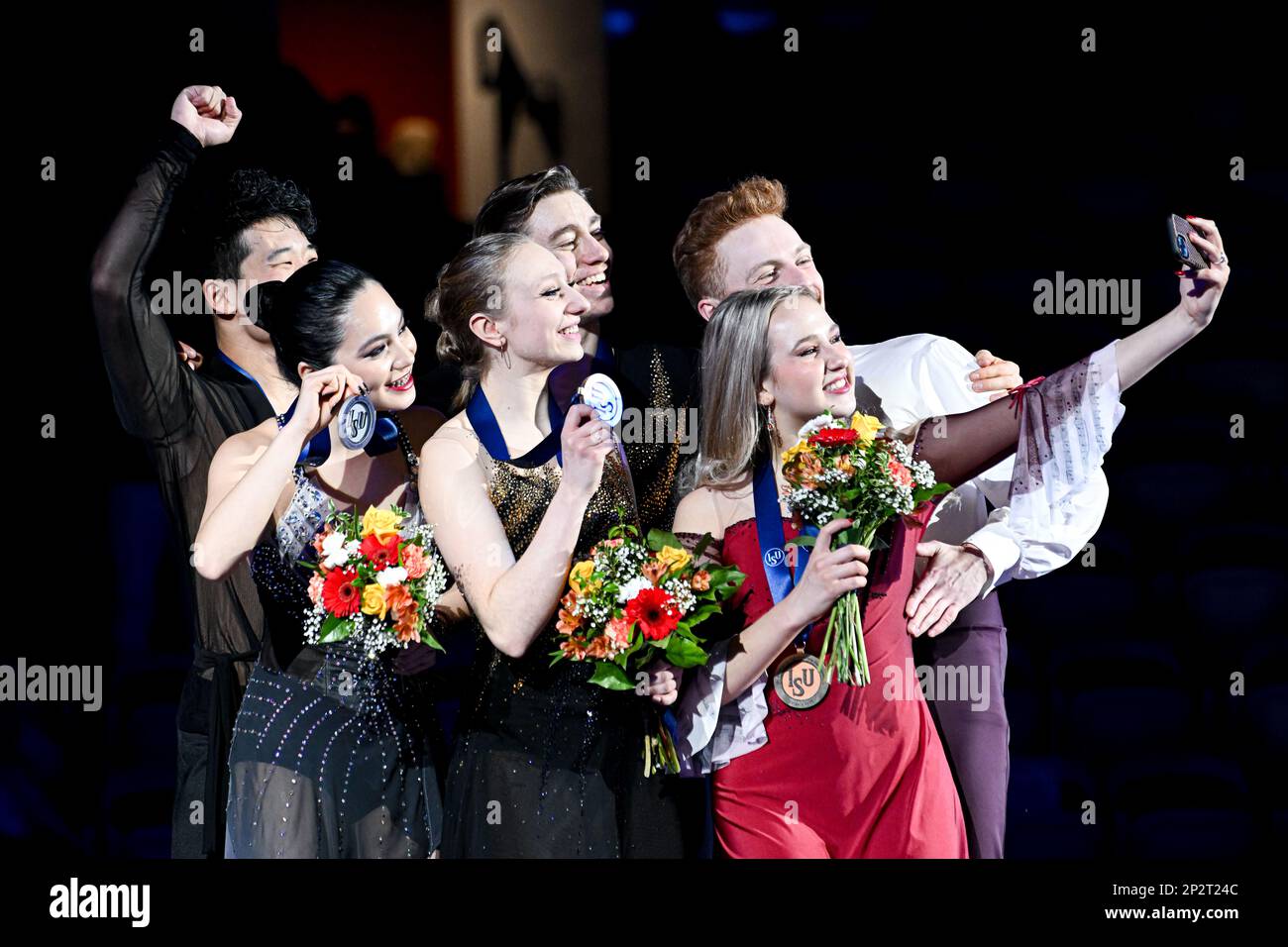 Ice Dance Medal Ceremony, L-R Hannah LIM & Ye QUAN (KOR) second place ...