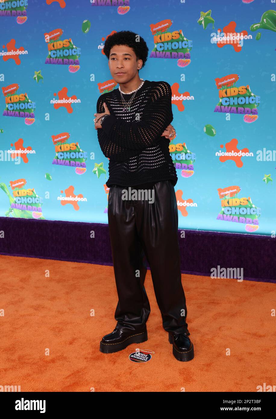 Adrian Lyles arrives at the Nickelodeon Kids' Choice Awards on Saturday ...