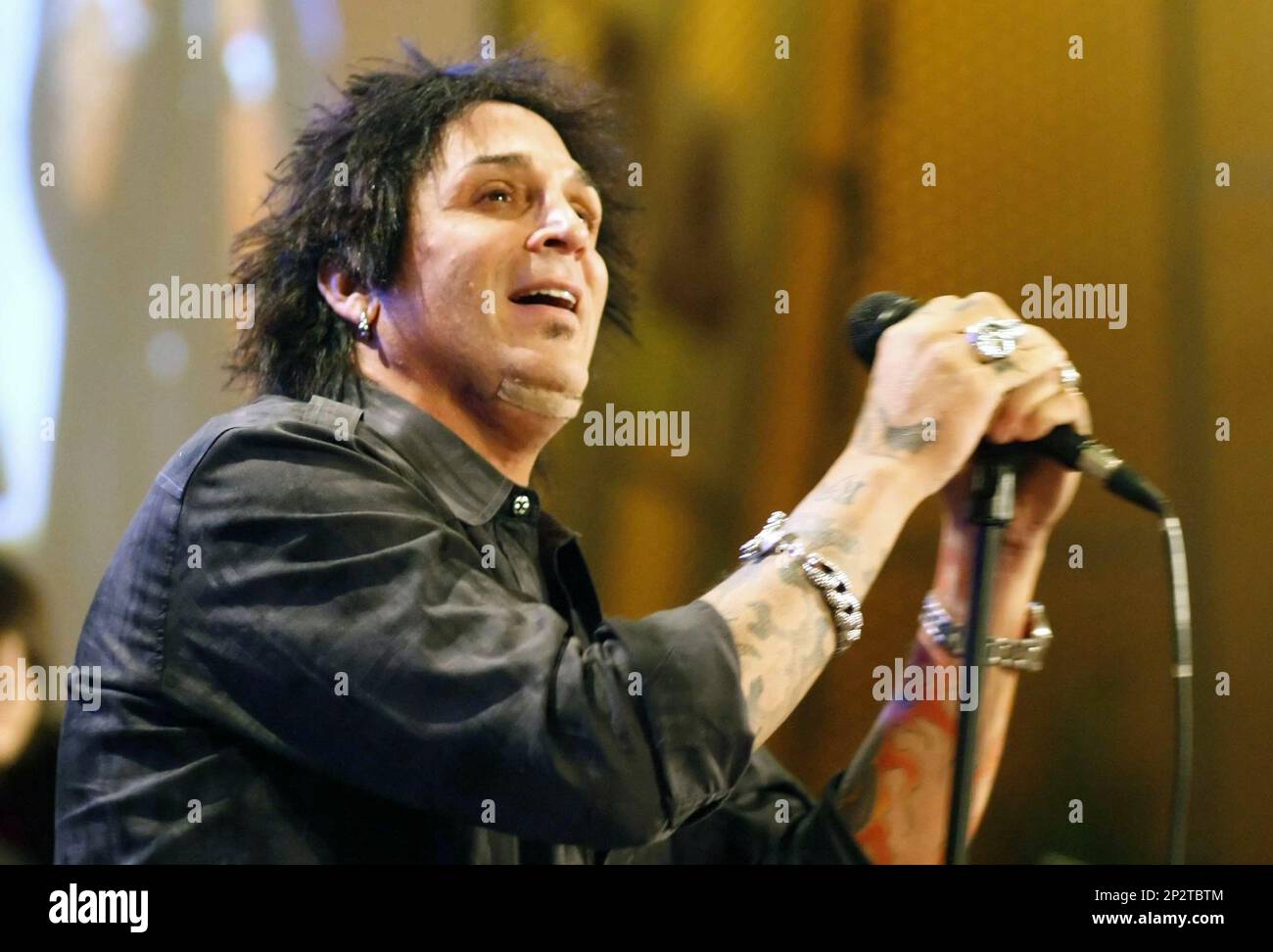 Deen Castronovo Singing