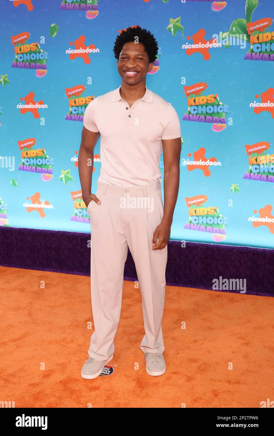 Lex Lumpkin arrives at the Nickelodeon Kids' Choice Awards on Saturday ...