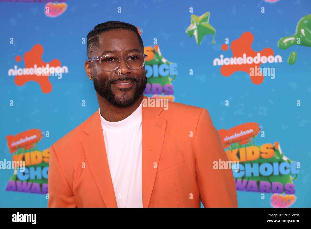 Nate Burleson arrives at the Nickelodeon Kids' Choice Awards on ...
