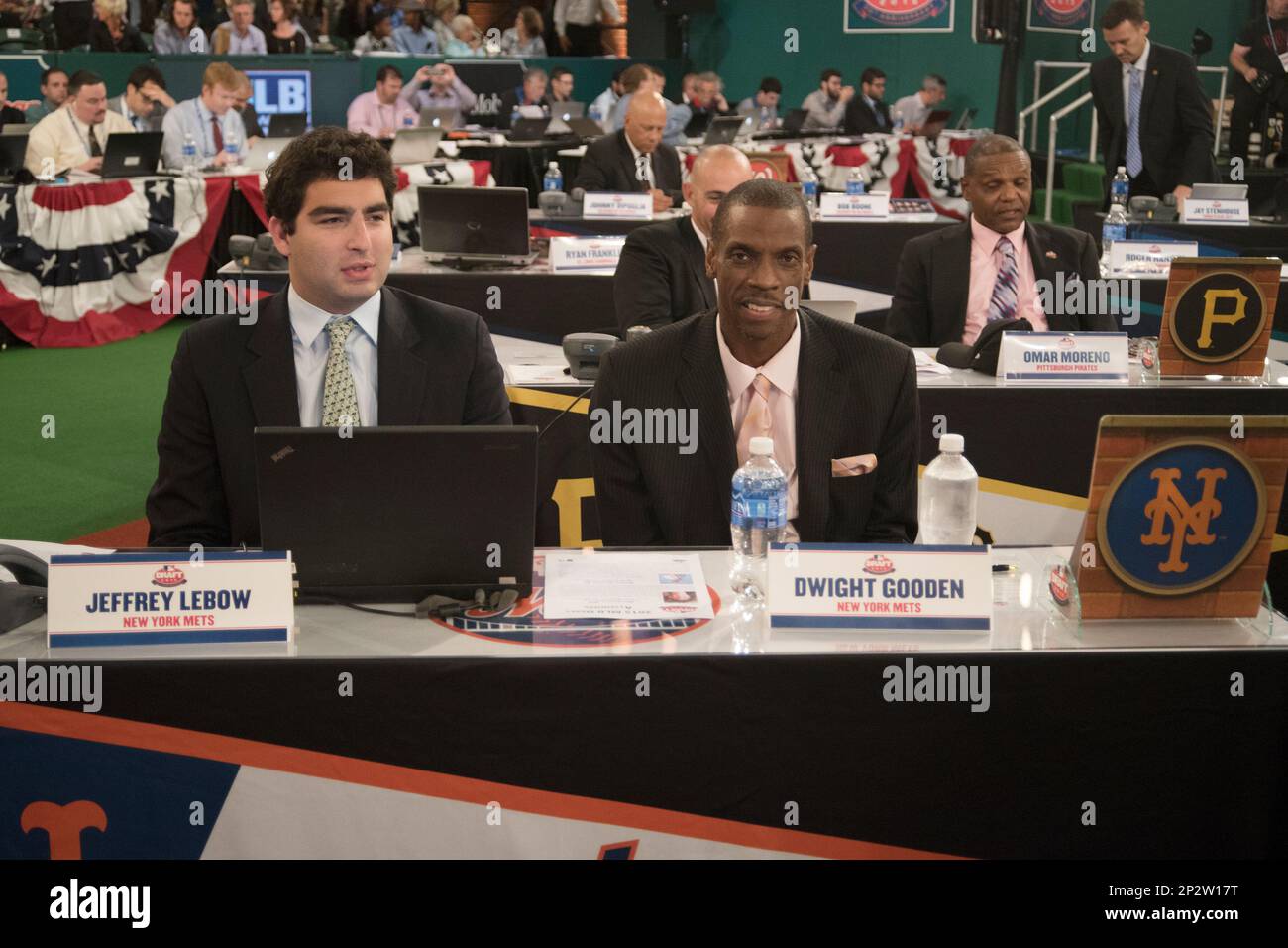 New York Mets representatives Jeff Lebow and Dwight Gooden during the ...