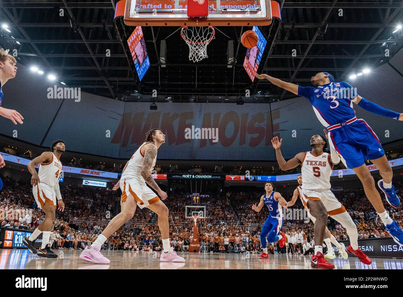 Kansas jayhawks 2023 basketball hi-res stock photography and images - Alamy