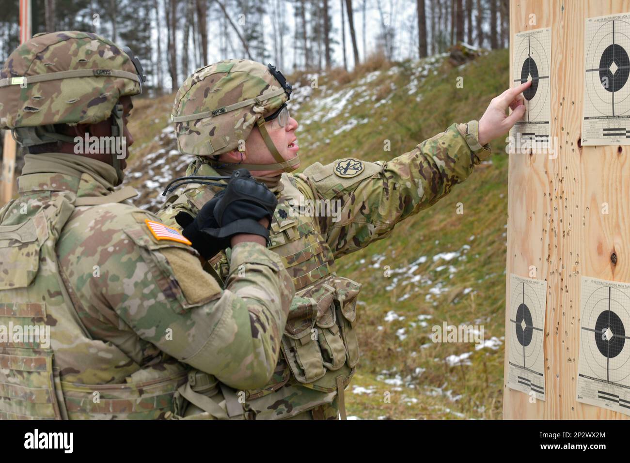 U.S. Army Lt. Col. John J. Saari, right, with 207th Military ...
