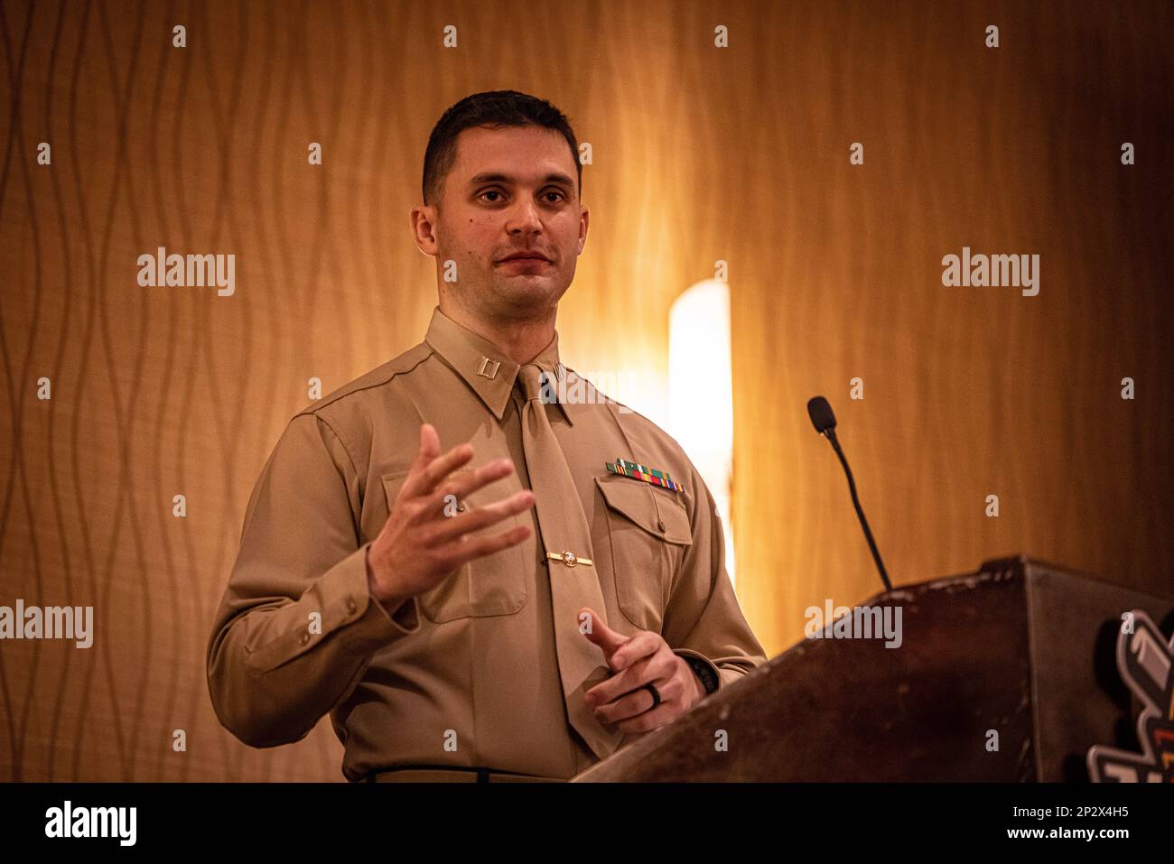 Marine corps recruiting station atlanta hi-res stock photography and ...