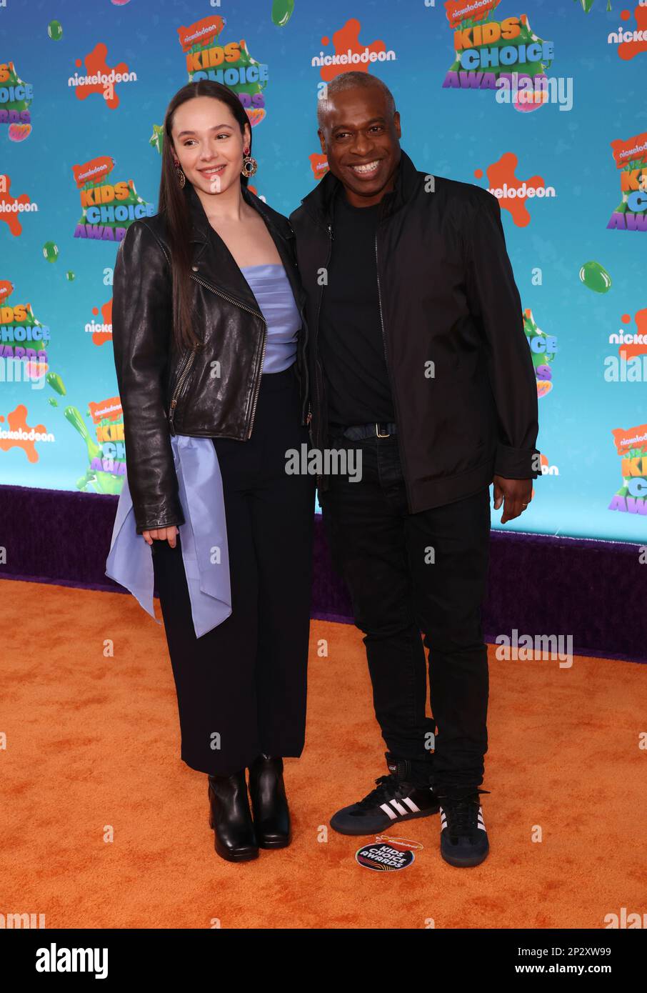 Piper Lewis, left, and Phil Lewis arrive at the Nickelodeon Kids ...