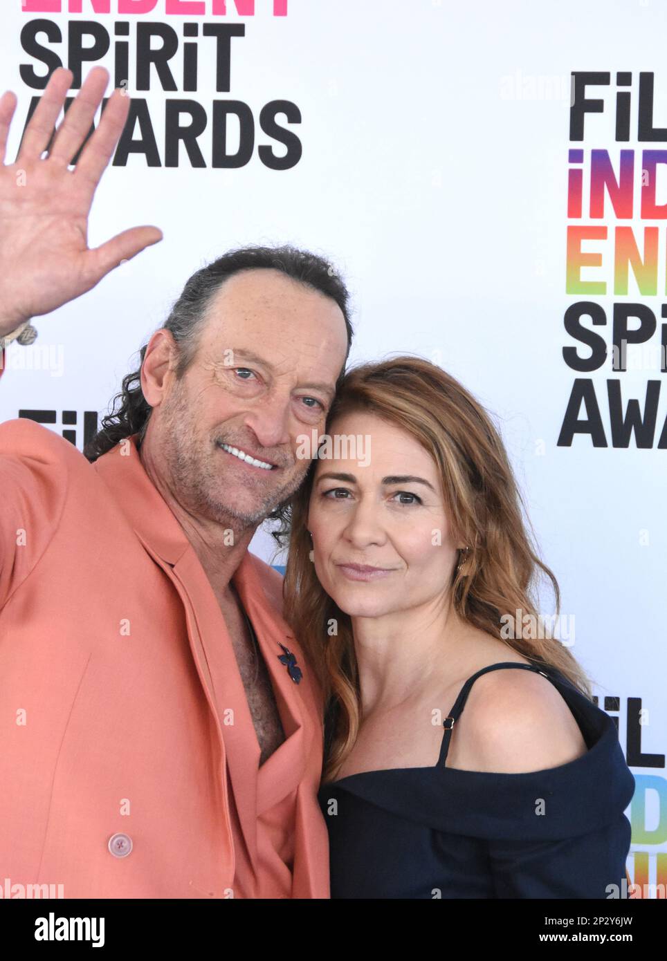 Santa Monica, California, USA 4th March 2023 Actor Troy Kotsur and wife Deanne Bray-Kotsur ...
