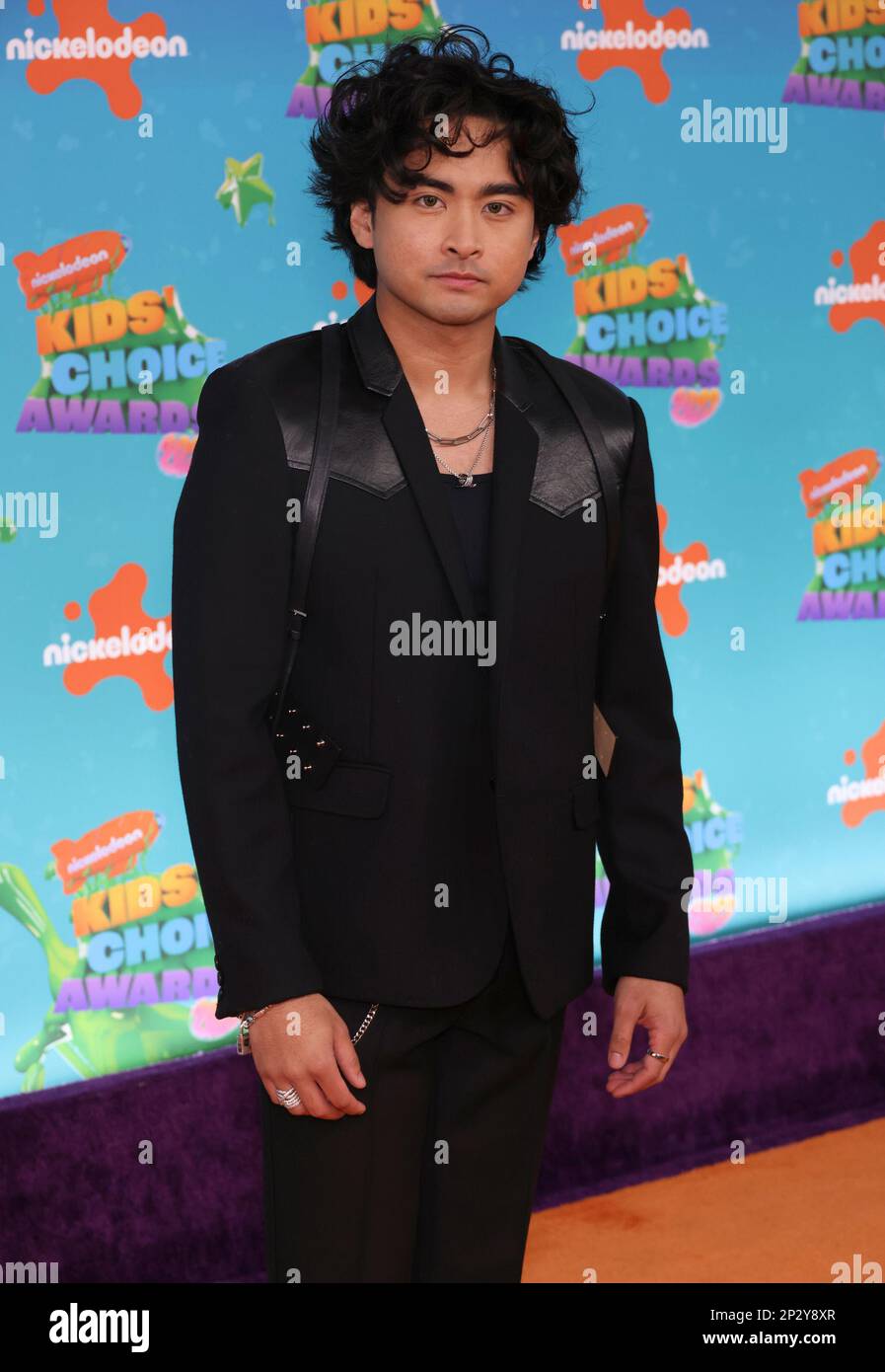 Kristian Flores arrives at the Nickelodeon Kids' Choice Awards on ...