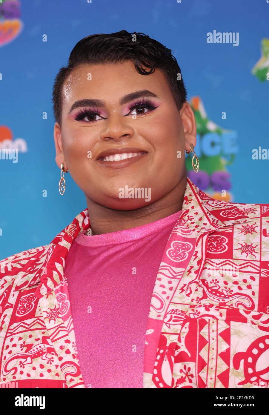 Luke Islam arrives at the Nickelodeon Kids' Choice Awards on Saturday ...