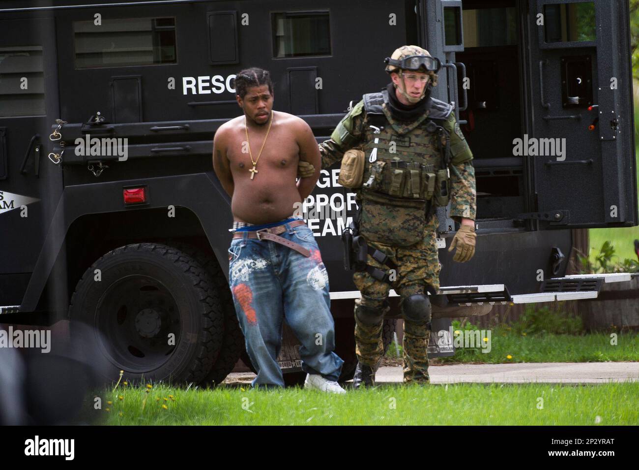 Police arrest Anthony Montez Kennedy after he barricaded himself in his ex-girlfriend's home in ...