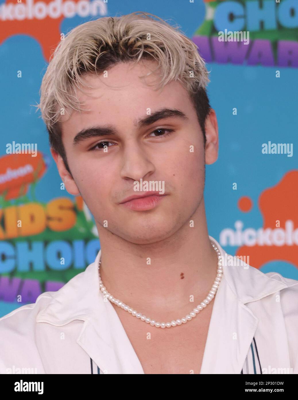 Chance Hurstfield arrives at the Nickelodeon Kids' Choice Awards on ...