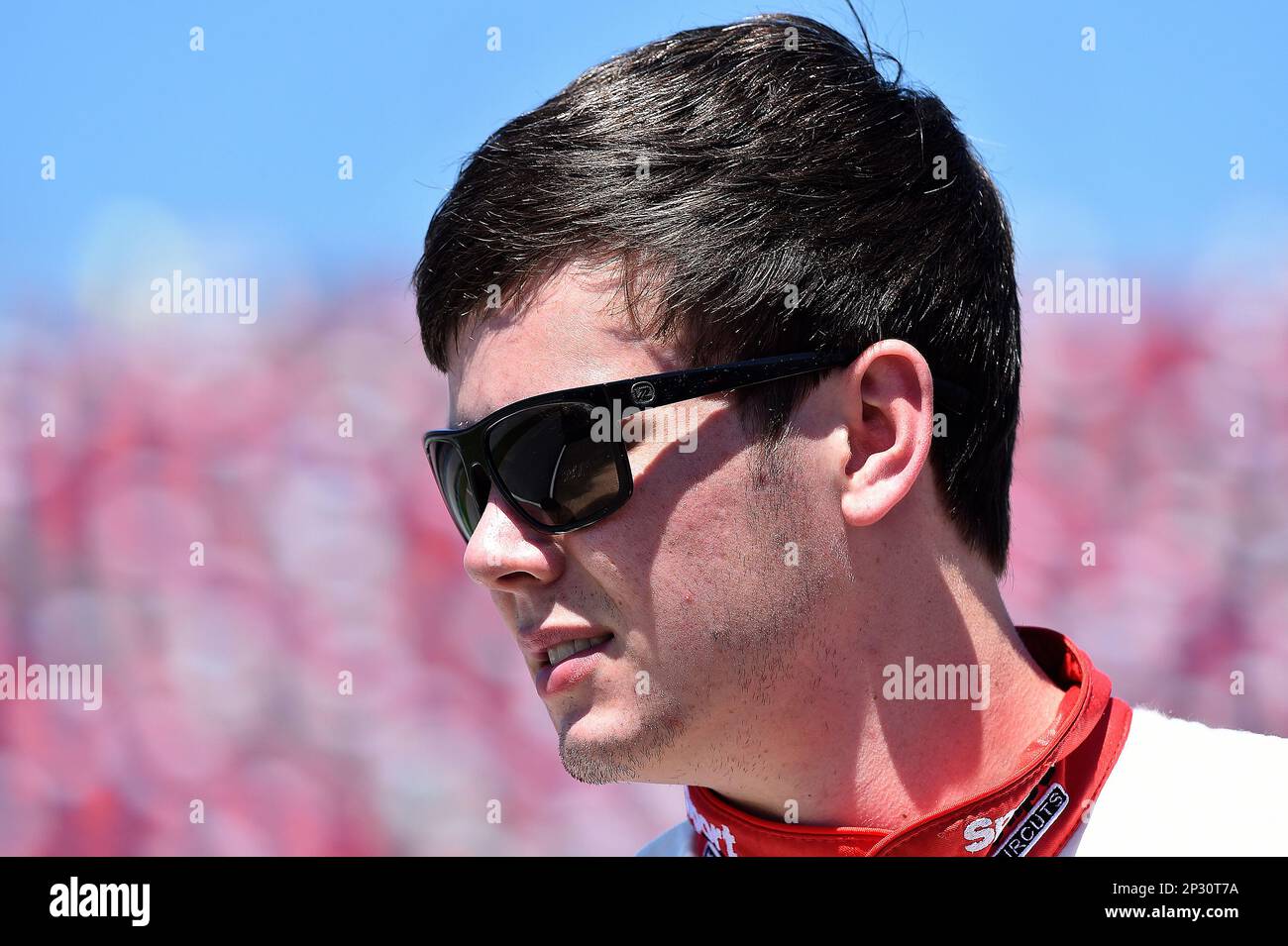 Erik Jones, Sport Clips Toyota Camry (20) during qualifying for the ...