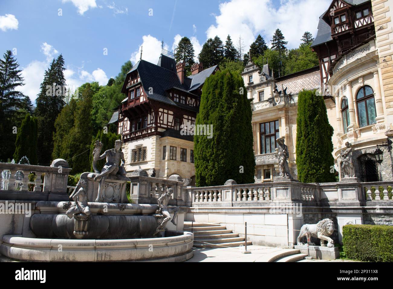 Peles Castle in Sinaia, Romania Stock Photo - Alamy
