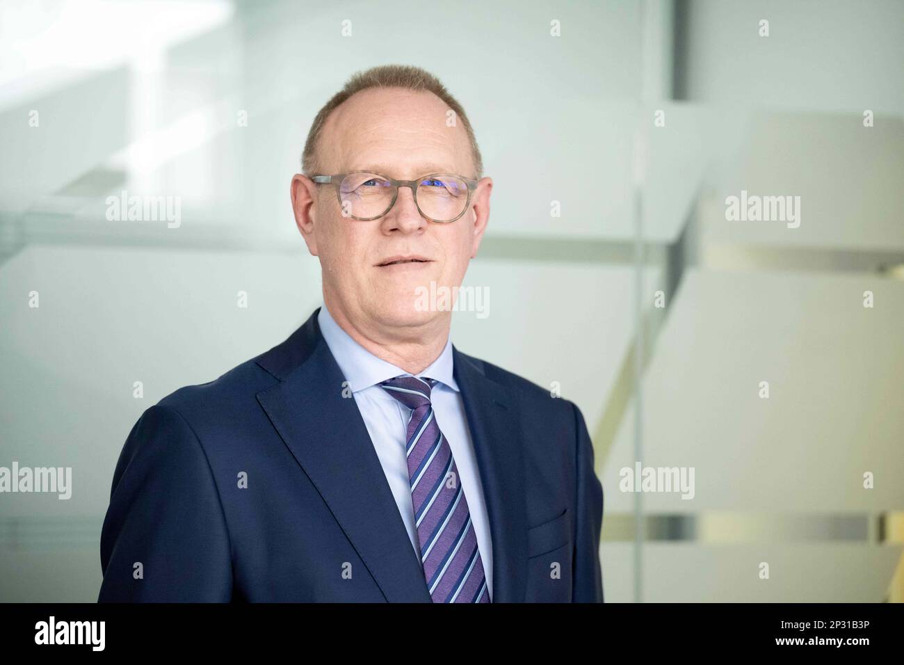 Bremen, Germany. 24th Feb, 2023. Frank Dreeke, CEO of the seaport and ...